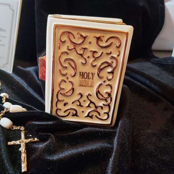 Lenox | Art | The Holy Bible Treasure Box | Poshmark